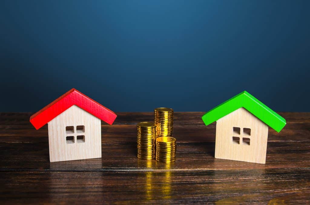 What Are the Signs of Overfeeding in Tropical Fish and How to Correct ...